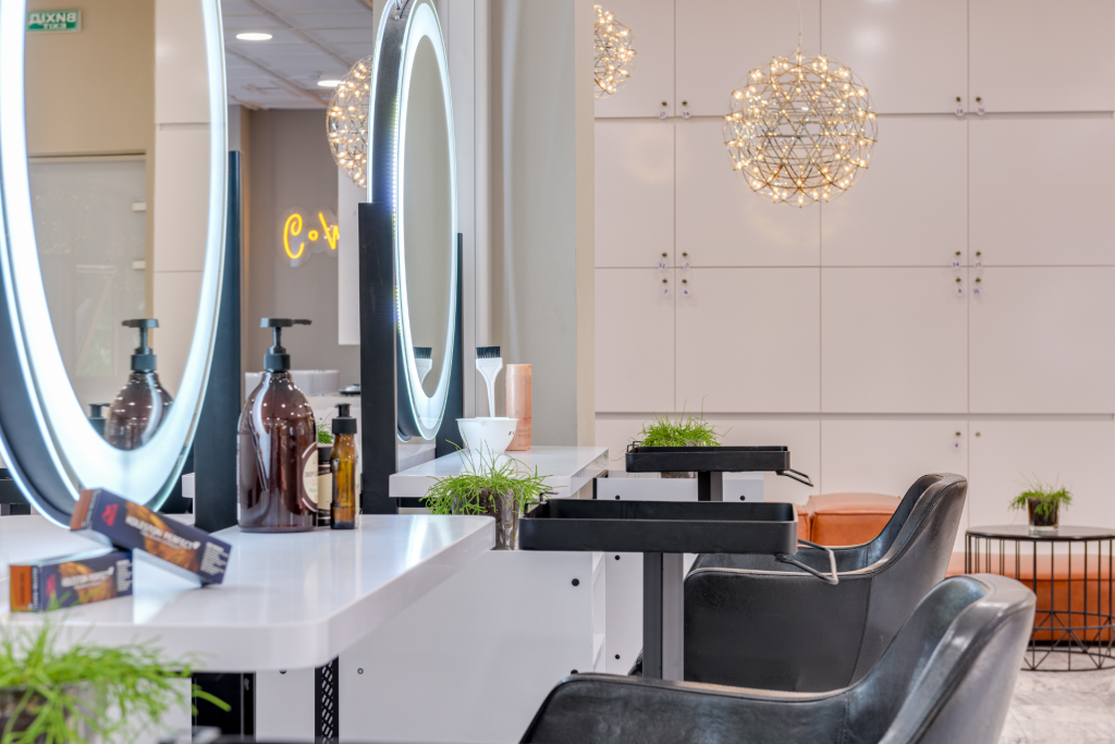 How Salon Culture Encourages Stylists to Bring Their Best to Every ...